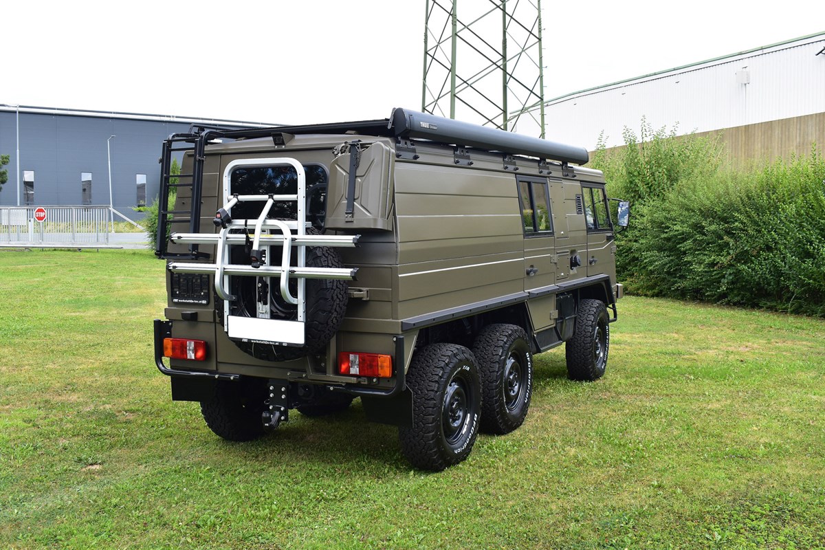 Pinzgauer 718K zum Camper für Europareise umgebaut